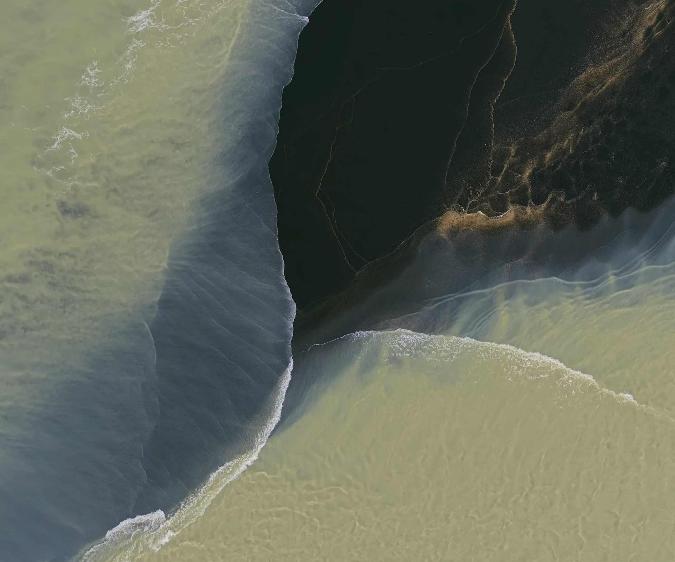 Google Pixel 11 Wallpapers Leak: A Look at the Subdued New Palette ...